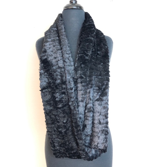 Accessories | Nwt Faux Fur Infinity Scarf Black | Poshmark